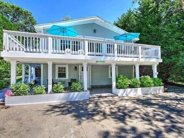5 bedroom, Narragansett RI 02882 104408690