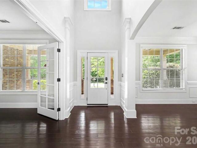 5 bedroom, NC NC 28105 102579039