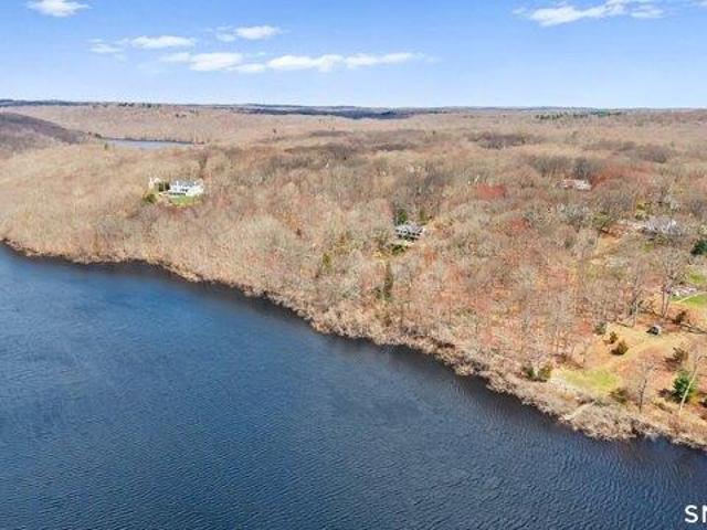 5 bedroom, New Canaan CT 06840 102586138