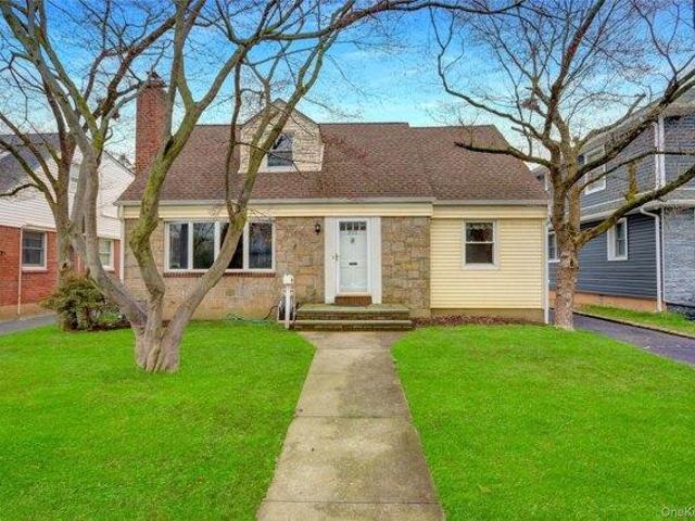 5 bedroom, New Hyde Park NY 11040 101782116
