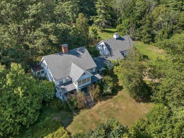 5 bedroom, New Hampton NH 03256 102213211