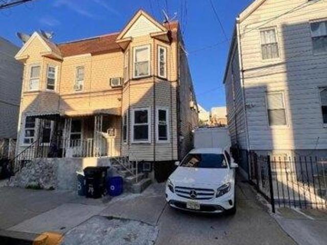5 bedroom, Newark NJ 07104 104539371
