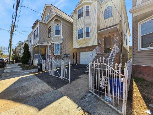5 bedroom, Newark NJ 07108 102585342