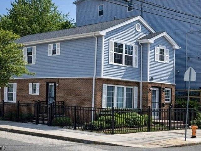 5 bedroom, Newark NJ 07103 104189422