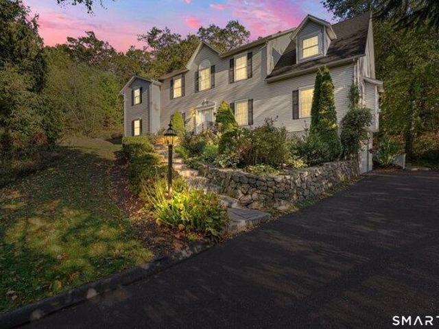 5 bedroom, Newtown CT 06470 104848111