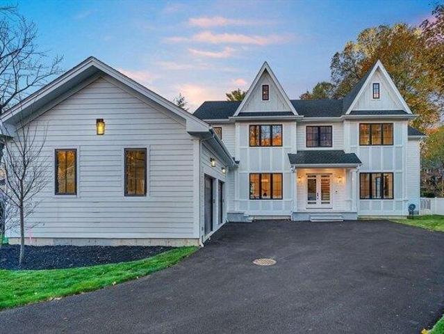 5 bedroom, Newton MA 02459 102762680