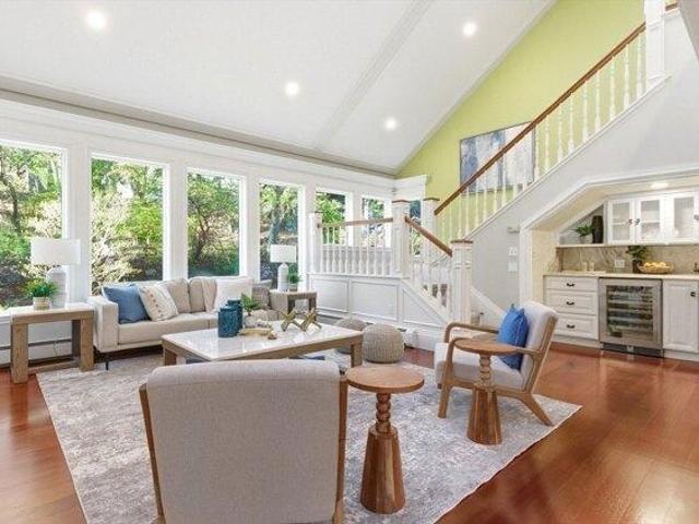 5 bedroom, Newton MA 02459 104789747