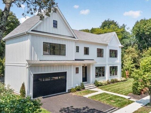 5 bedroom, Newton MA 02459 105144082