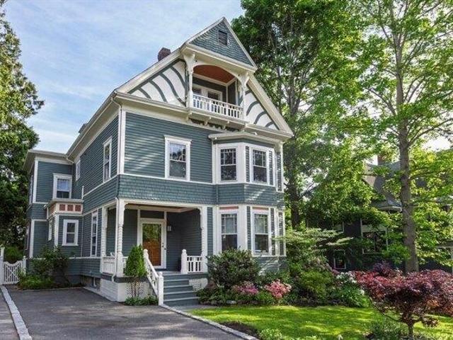 5 bedroom, Newton MA 02465 LS103036857