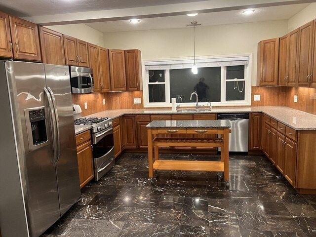 5 bedroom, Newton MA 02466 103159456