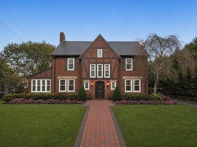 5 bedroom, Newton MA 02468 LS102822617
