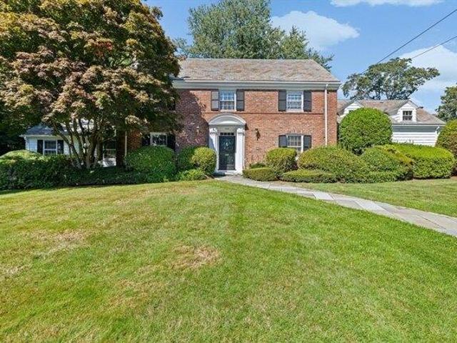 5 bedroom, Newton MA 02468 LS102823122