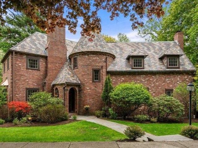 5 bedroom, Newton MA 02468 102670566