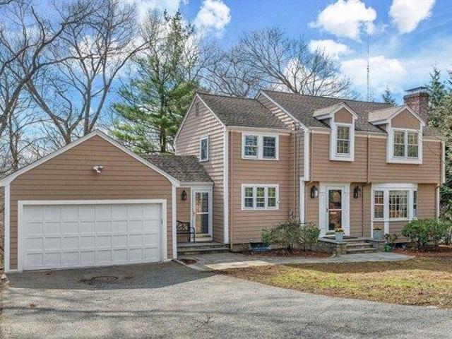 5 bedroom, Newton MA 02461 102669598
