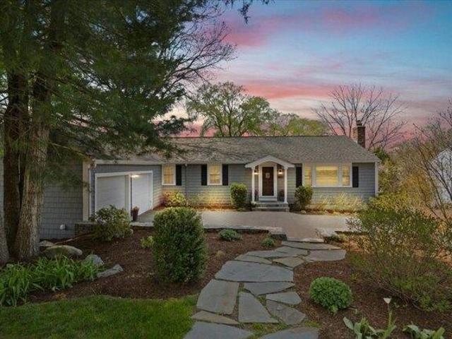 5 bedroom, Needham MA 02492 105094583