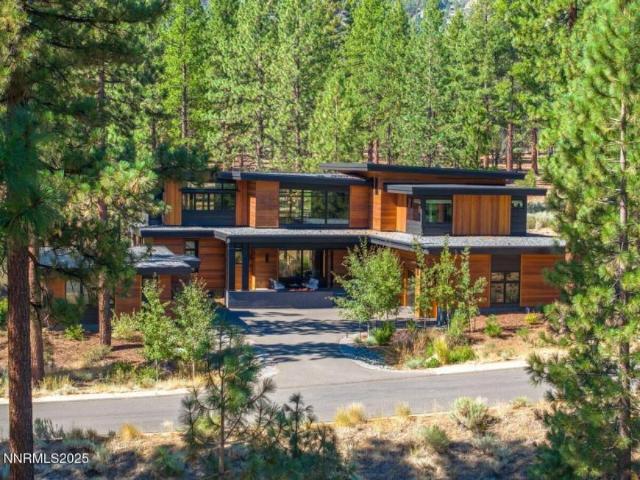 5 bedroom, NV NV 102579003