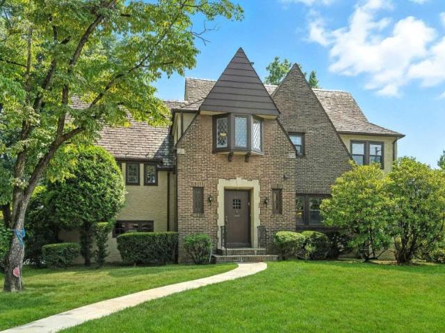 5 bedroom, NY NY 96374182