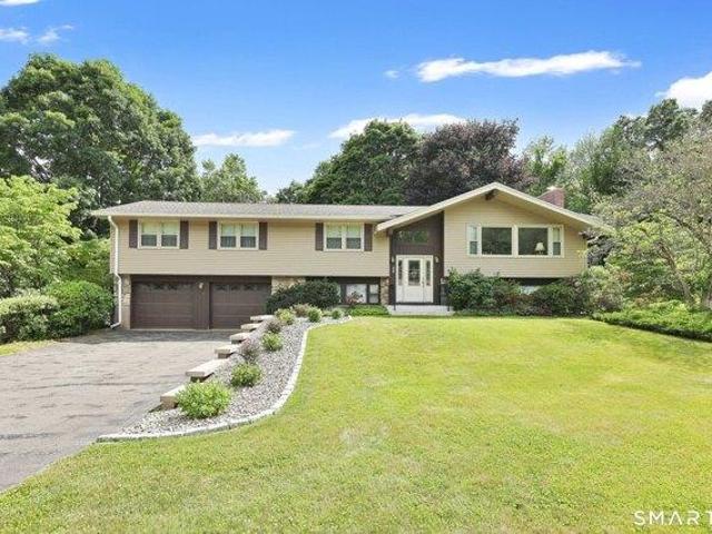 5 bedroom, South Windsor CT 06074 104852272
