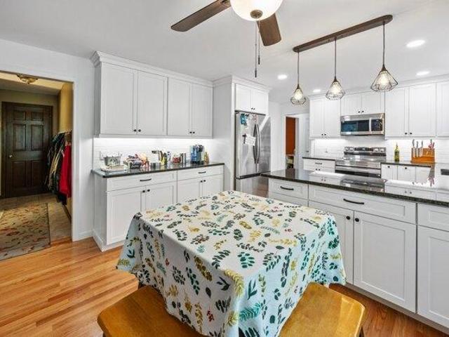 5 bedroom, Somers CT 06071 LS103098991