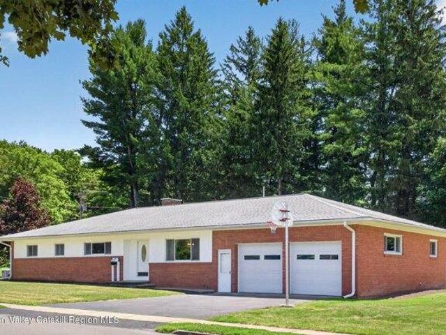 5 bedroom, Saugerties NY 12477 104905527