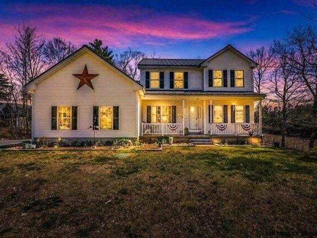 5 bedroom, Sandown NH 03873 LS102531445
