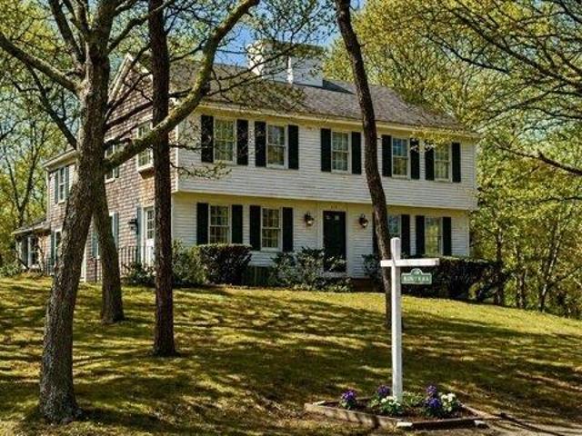5 bedroom, Sandwich MA 02537 103125123