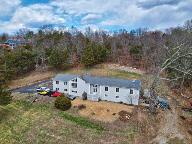 5 bedroom, Seymour CT 06483 102064113