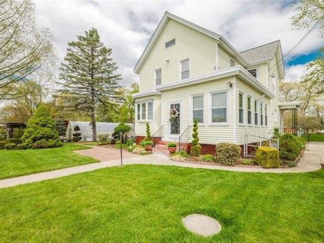 5 bedroom, Seekonk MA 02771 LS102586146