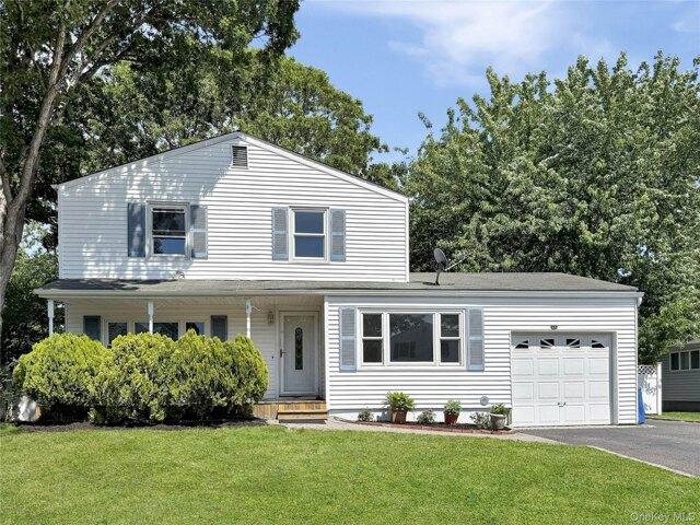 5 bedroom, Selden NY 11784 103587835