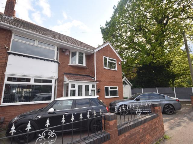 5 Bedroom Semi Detached