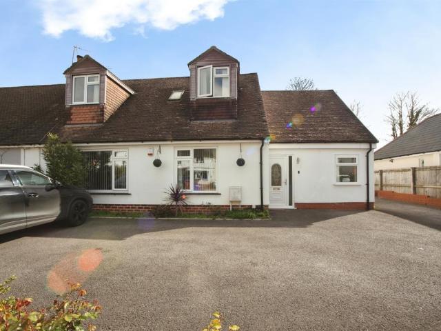 5 bedroom semi detached bungalow for sale
