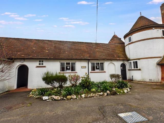 5 bedroom semi detached bungalow for sale