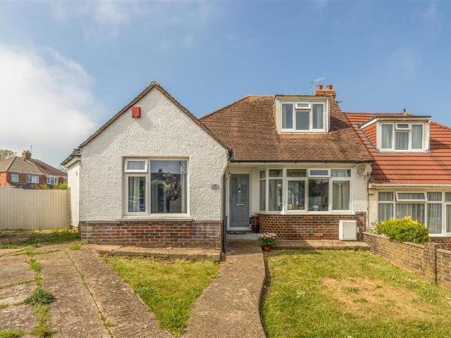 5 bedroom semi detached bungalow for sale