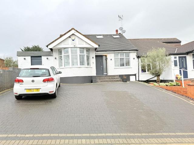 5 bedroom bungalow for sale