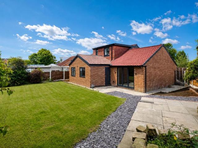 5 bedroom semi detached bungalow for sale