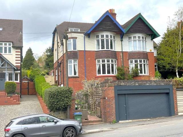 5 Bedroom Semi Detached House