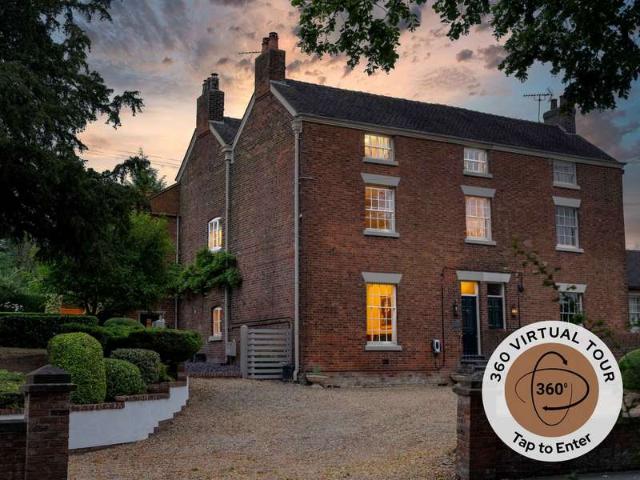 5 Bedroom Semi Detached House