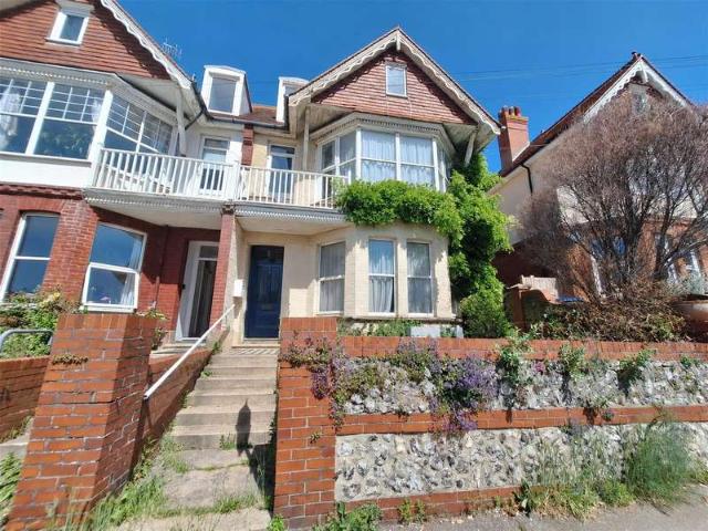 5 Bedroom Semi Detached House