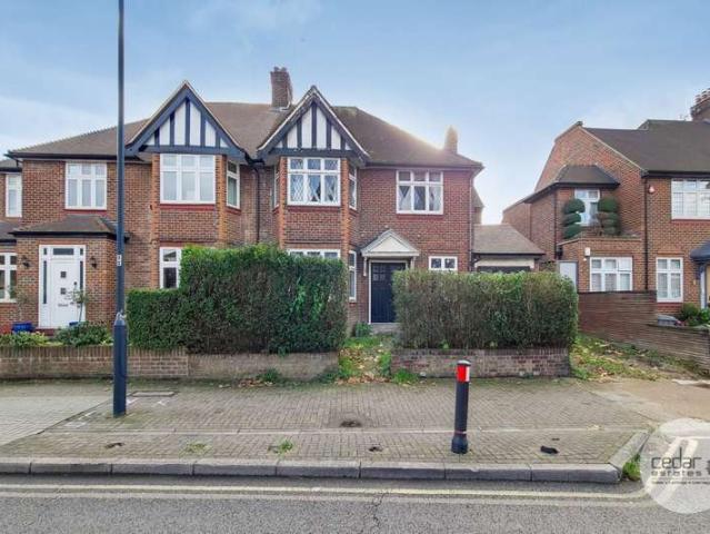 5 Bedroom Semi Detached House