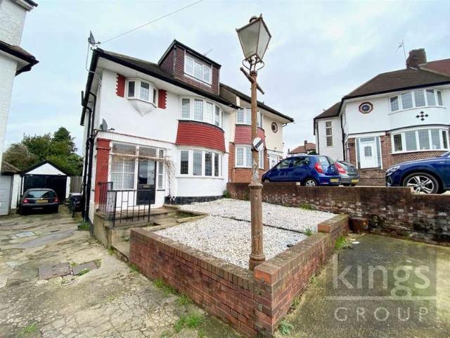 5 Bedroom Semi Detached House