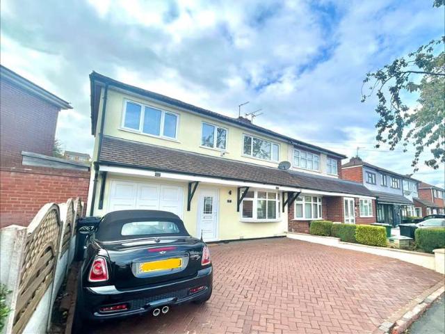 5 Bedroom Semi Detached House