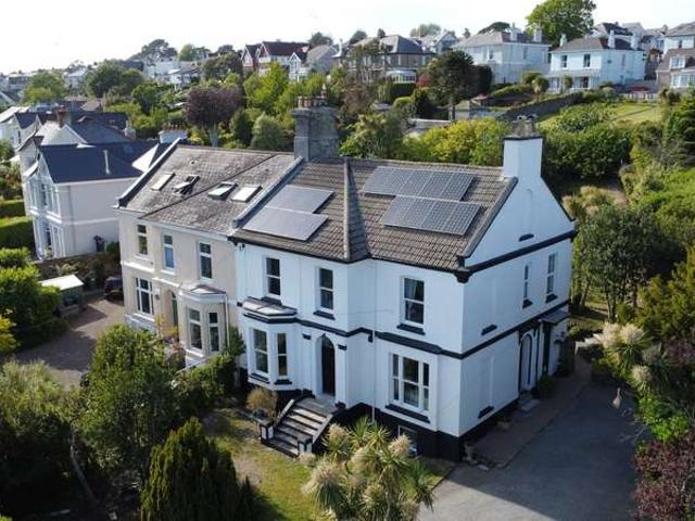 5 Bedroom Semi Detached House