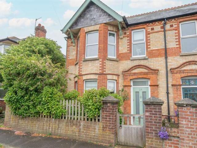 5 Bedroom Semi Detached House