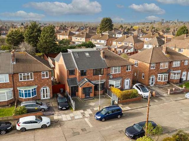 5 Bedroom Semi Detached House
