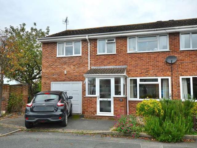 5 Bedroom Semi Detached House