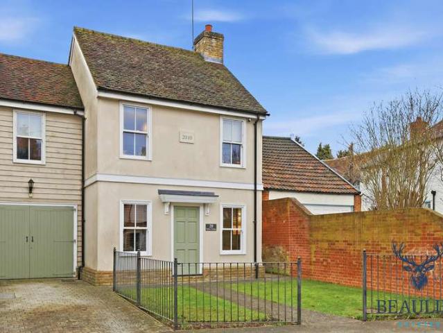 5 Bedroom Link Detached House