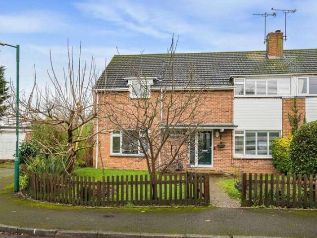 5 Bedroom Semi Detached House