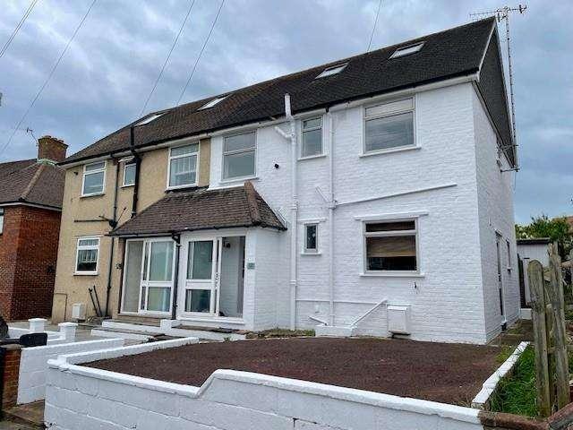 5 Bedroom Semi Detached House