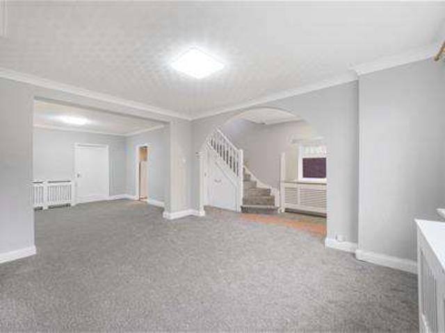 5 Bedroom Semi Detached House