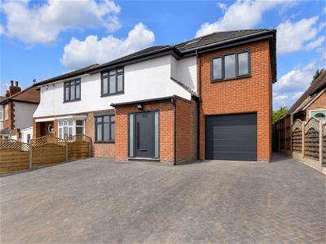 5 Bedroom Semi Detached House